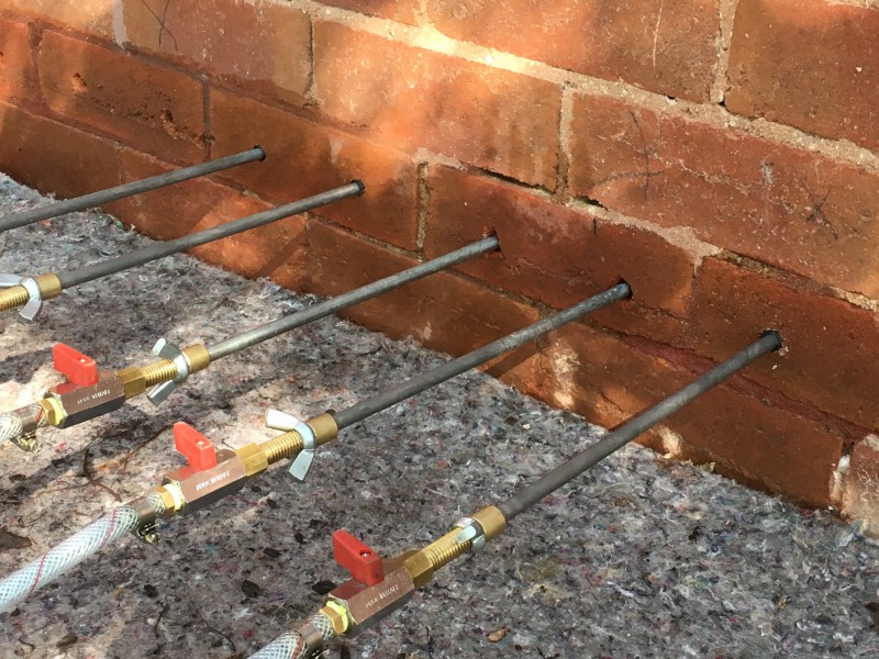 How to Treat Rising Damp in Walls: Causes & Cost