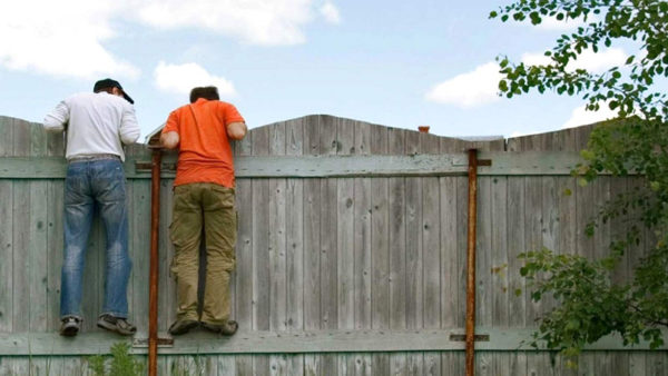 Know Your Rights When It Comes to Neighbour Fence Disputes